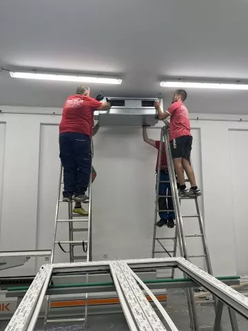KLIMA MAJSTORI I POMOĆNI RADNICI
