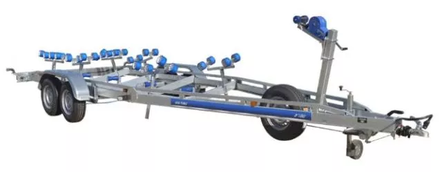 AUTO PRIKOLICA ZA CAMAC – MARINE 2700KG, SA ROLERIMA