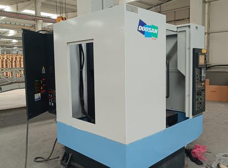cnc univerzalna glodalica DOOSAN DT400 Verified seller