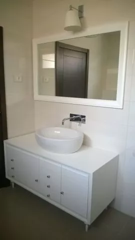 Nameštaj za kupatilo - komoda za lavabo sa ogledalom E089