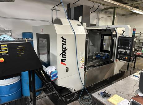 Vertikalni obradni centar Maxcut VM-1000 Verified seller