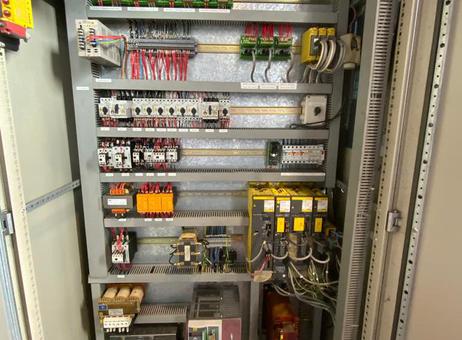ELECTRICAL CABINET FANUC 18i-T Najprodavaniji