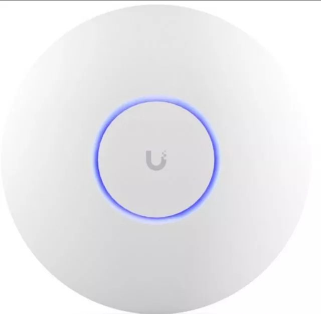 UBIQUITI U7 PRO MAX CEILING-MOUNTED WIFI 7 ACCESS POINT | U7-PRO-MAX