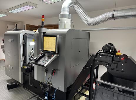 cnc strug HURCO TM8i