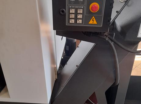 cnc strug Hyundai Wia HD2200 C Verified seller Nisko radno vreme