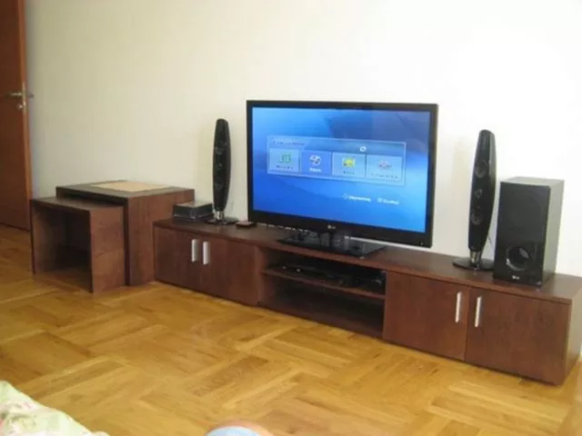 KOMODA ZA TELEVIZOR E048