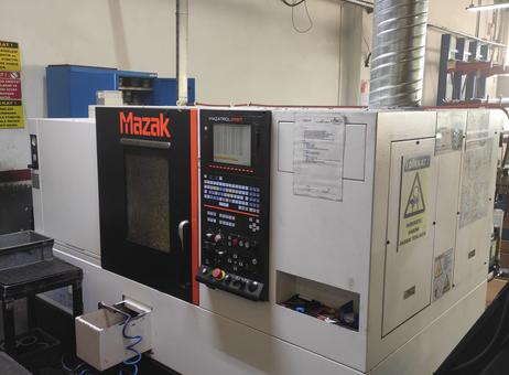 cnc strug Mazak Quick Turn Smart 200 L