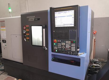 cnc strug Doosan Lynx 200L