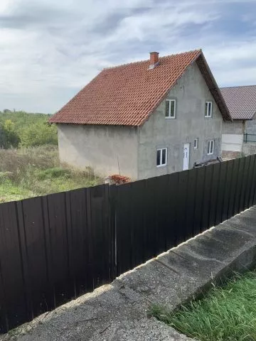 PRODAJEM KUCU U SIBNICI-SOPOT