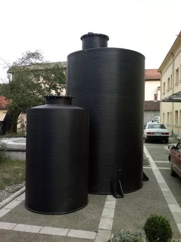 Vertikalni plastični rezervoar 7.000L Ø 2.000 x 2.230 mm