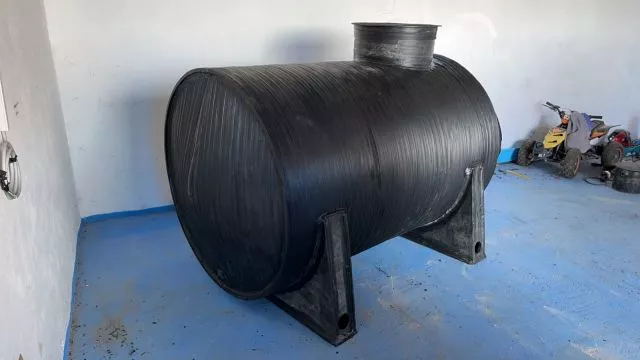 HORIZONTALNI PLASTIČNI REZERVOAR 500L