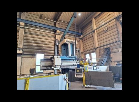 strug sa vertikalnim kupolom sa cnc Umaro SCM 63-100 CNC Verified seller