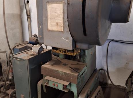 Ekscentrična presa SMERAL LEN 25 C Najprodavaniji