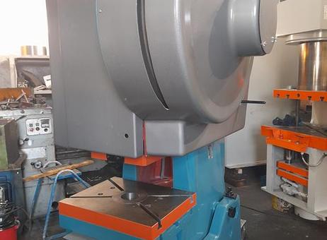 Ekscentrična presa Smeral Trnava LEN-40C Verified seller