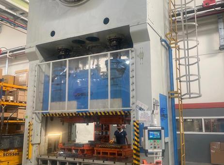Ekscentrična presa Milco 500 Ton