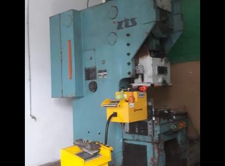 Ekscentrična presa ZTS Košice LEK 160 Najprodavaniji
