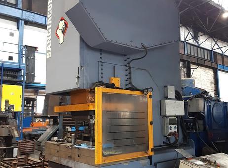 Ekscentrična presa Sangiacomo T450 RCE Najprodavaniji