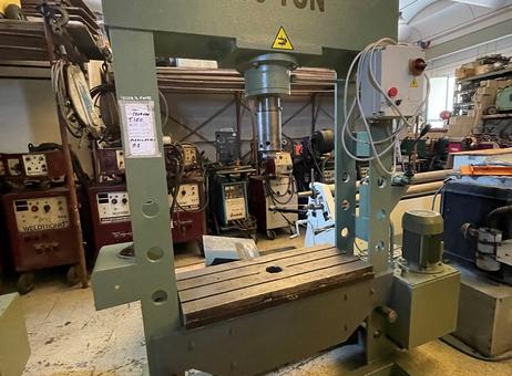 Ekscentrična presa BRIDGE PRESS 100 ton Verified seller
