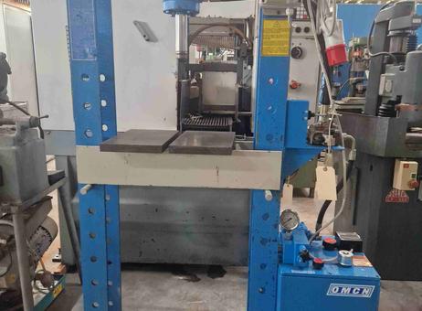 Ekscentrična presa OMCN 154/MR - 10 T. Najprodavaniji