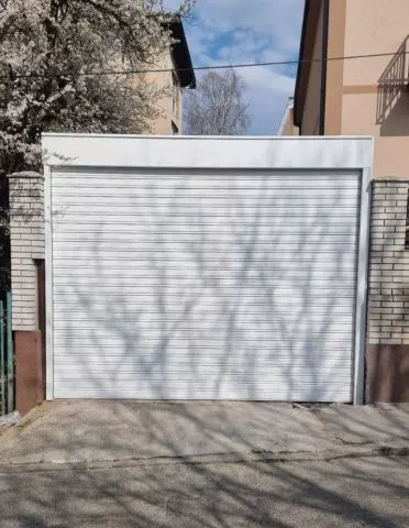 ROLO GARAŽNA VRATA - MODEL 64
