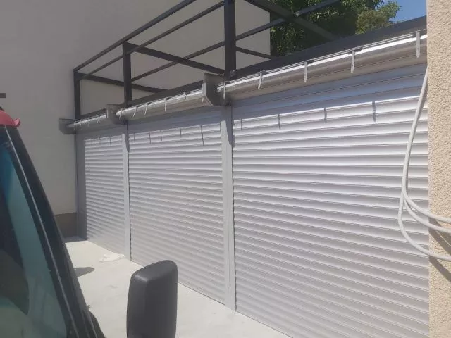 ROLO GARAŽNA VRATA - MODEL 7
