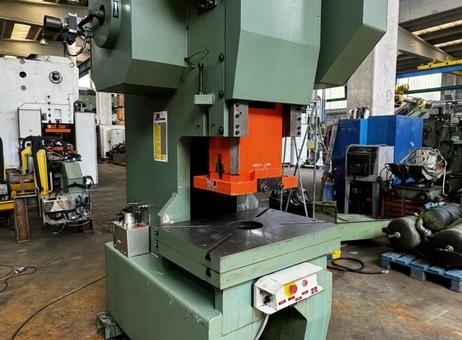 Ekscentrična presa ROSS 80 Ton Verified seller