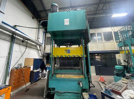 Hidraulična presa - 250 TONS DOUBLE ACTION Verified seller