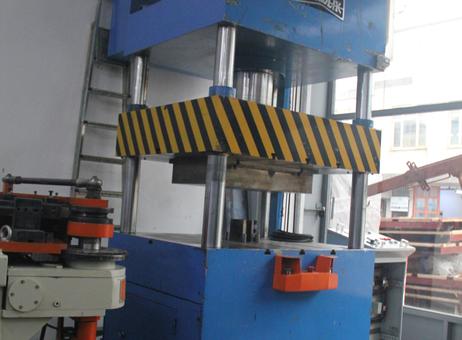 Hidraulična presa ARI HİDROLİK 140 TON Verified seller