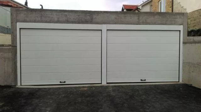 SEGMENTNA GARAŽNA VRATA - MODEL 10