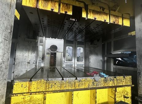 Hidraulična presa KOMATSU E4S1000-MB Verified seller