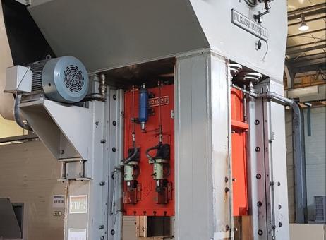Presa za obrezivanje Wilkins & Mitchell 800 ton