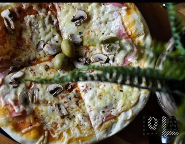 PIZZA CAPRICCIOSA