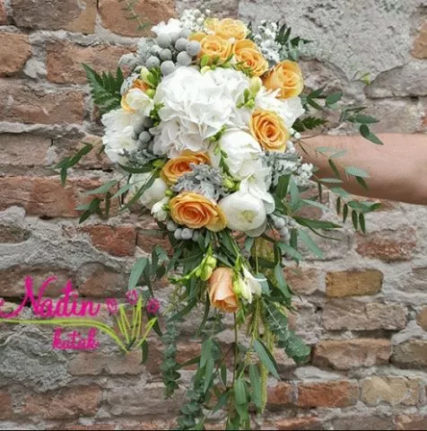 BIDERMAJER KOMBINACIJA BELE, ORANŽ I ZELENE BOJE - B314
