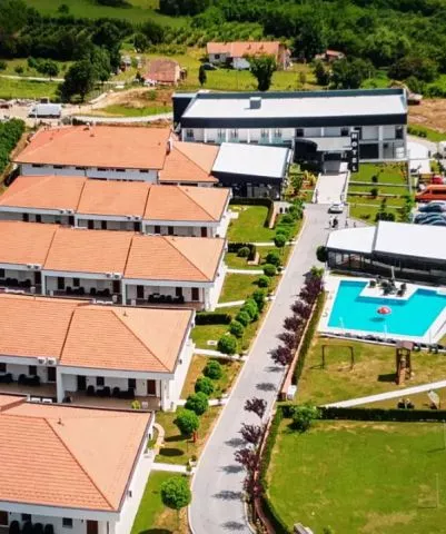 PRIVREMENI SMEŠTAJ U DOMU ZA STARE ALEXANDER VILLE