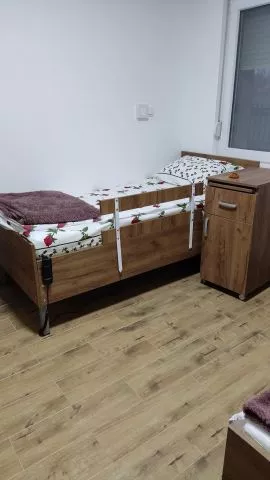 ČETVOROKREVETNA SOBA - POLUZAVISAN TIP KORISNIKA