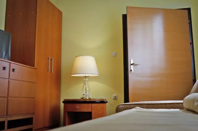 APARTMAN - PSIHIČKI OČUVANE OSOBE - BRAČNI PAR - NEZAVISAN TIP KORISNIKA