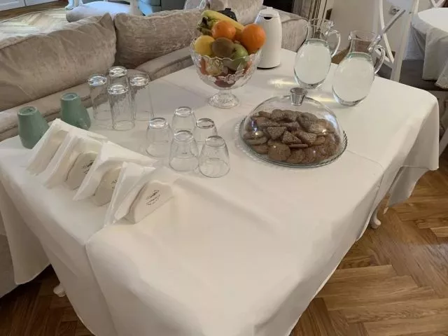 JELOVNIK SASTAVLJA NUTRICIONISTA - DOM UNA