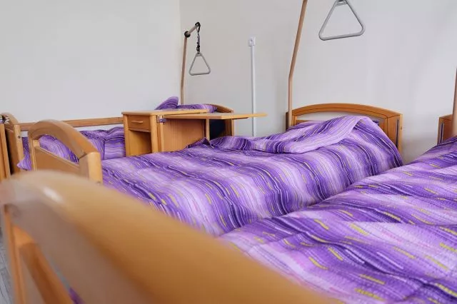 TROKREVETNA SOBA - POLUZAVISAN TIP KORISNIKA