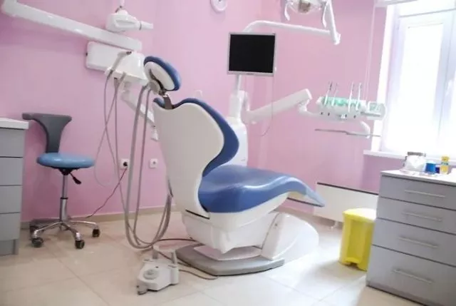 Parcijalna akrilatna proteza - Gentle touch Dental centar