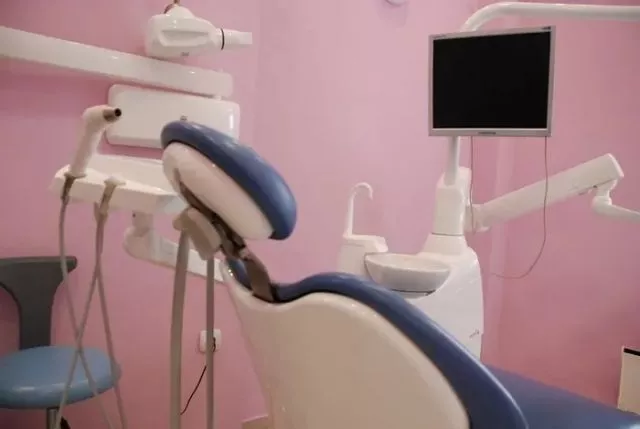 NIVELACIJA ALVEOLARNOG GREBENA GENTLE TOUCH DENTAL CENTAR