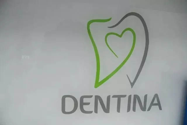 Metalni fiksni aparat Dentina