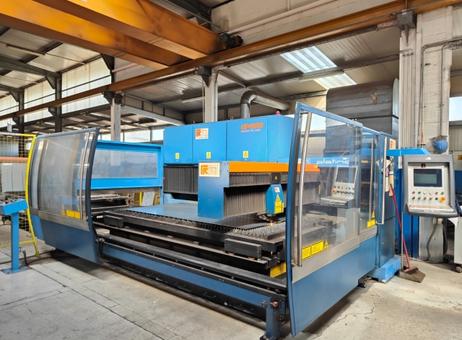 mašina za lasersko sečenje PRIMA INDUSTRIE 3000X1500 - 4000W