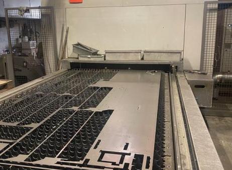 mašina za lasersko sečenje Bystronic BySprint fiber 3015 4kW Najprodavaniji Dobra vrednost