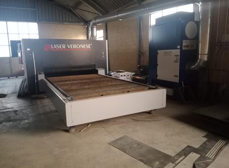 mašina za lasersko sečenje Laser Veronese 2000mm x 4000mm