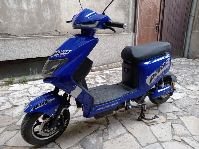 Električni skuter aero sport power