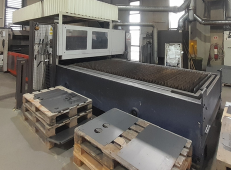 mašina za lasersko sečenje BYSTRONIC BYSTAR 3015 4kW Co2 Verified seller