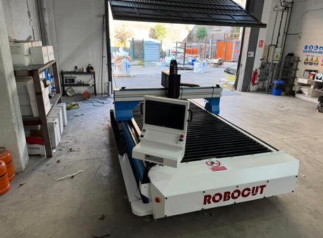 Mašina za sečenje - plazma / gas Hypertherm Robocut P-1500
