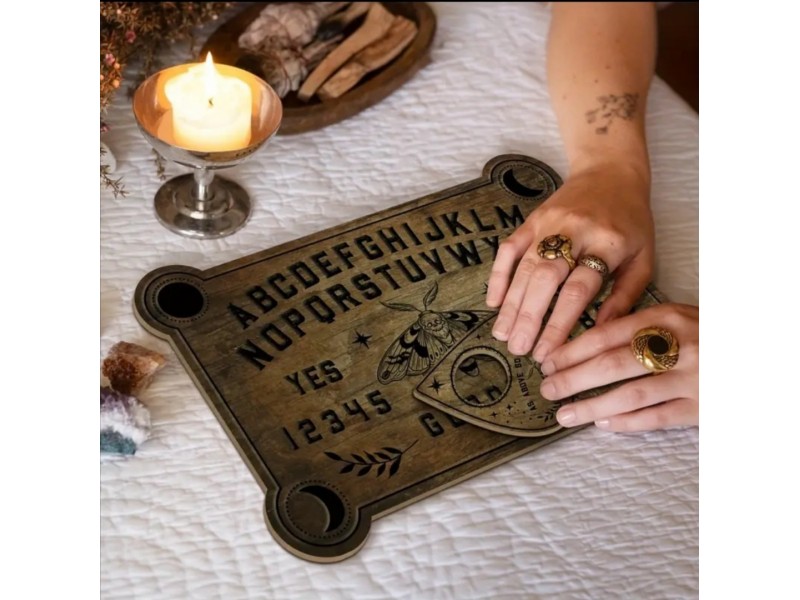 Ouija tabla za prizivanje duhova moljac