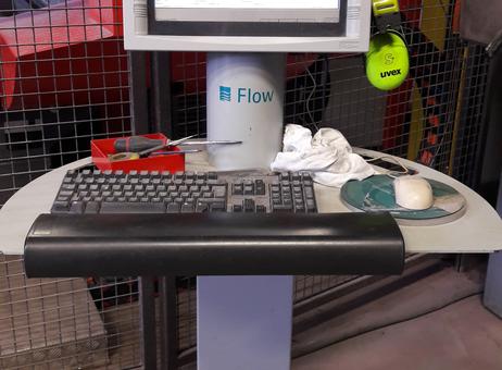 Polovna mašina za sečenje vodenim mlazom FLOW MACH 3_1313B