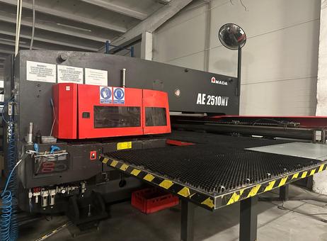 CNC mašina za probijanje AMADA AE2510NT  Dobar dogovor Dobra vrednost